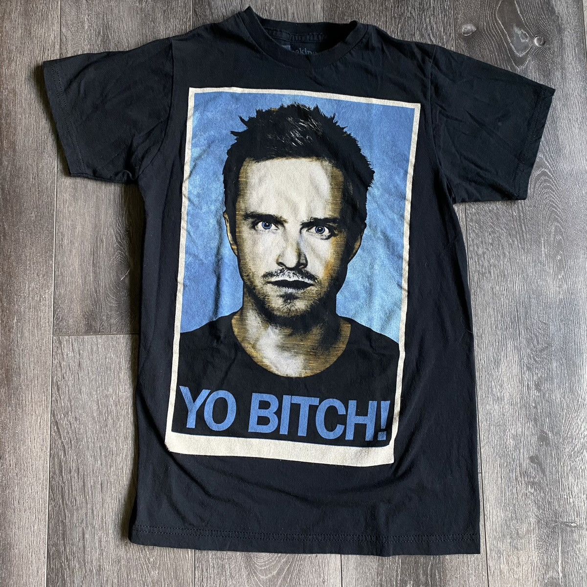 Vintage Vintage 2000s Breaking Bad Yo Bitch! Jessie Pinkman Logo Tee ...