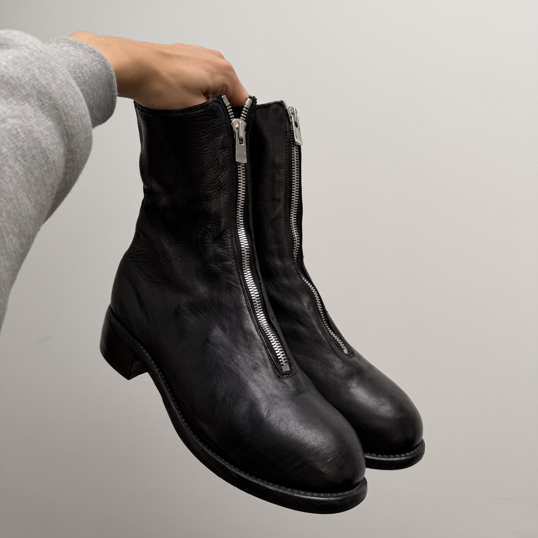 Guidi Guidi PL2 Front Zip Black Horsehide 45 | Grailed