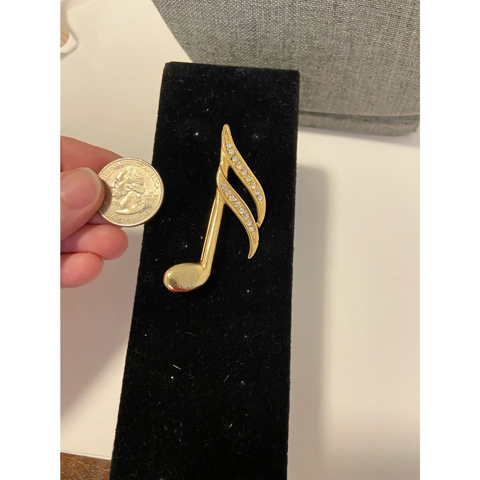 Generic Musical note brooch gold tone rhinestone | Grailed