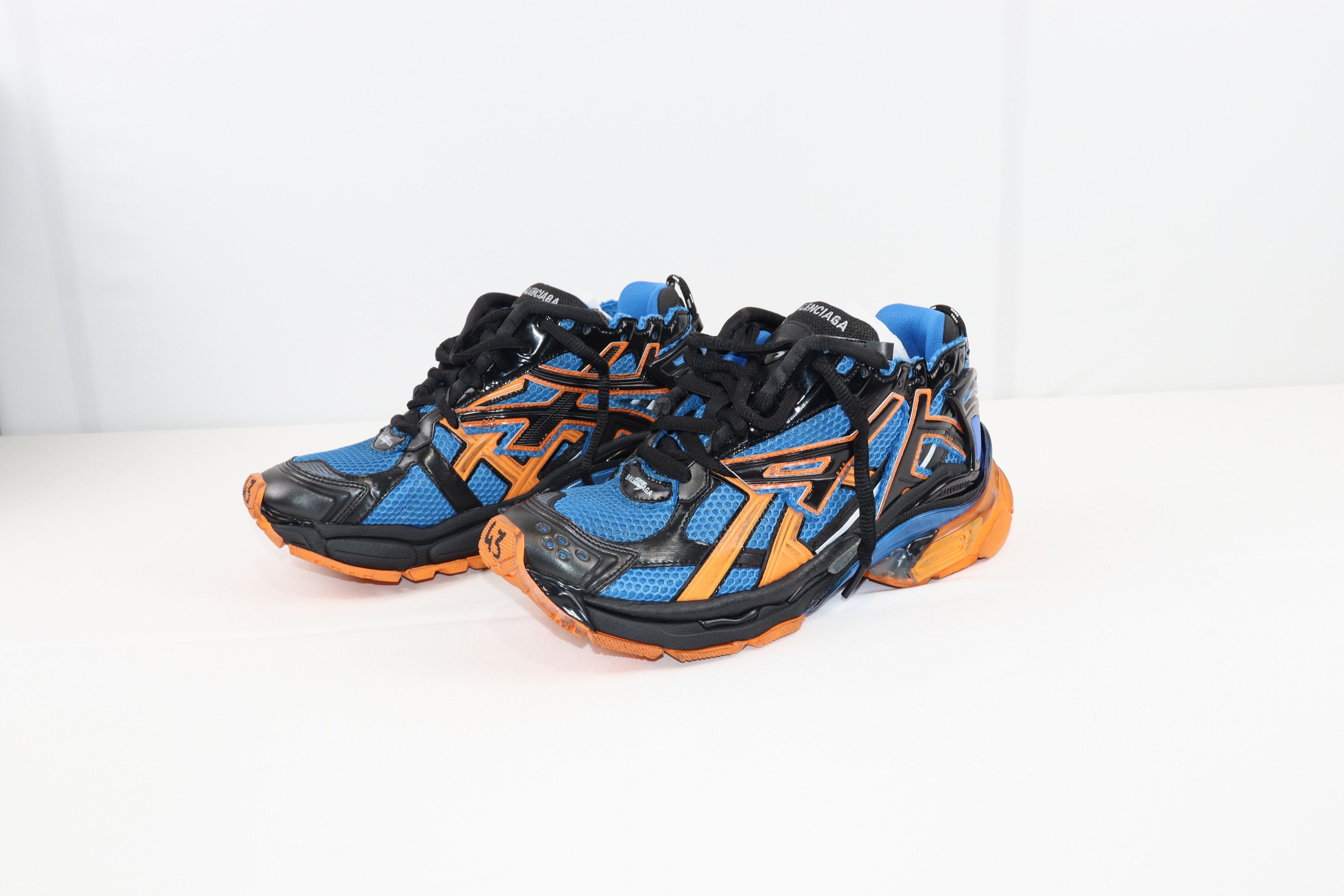 Balenciaga o1rshd1 Q:2 / Caged Mesh Runners Knicks Color Way Multicolor ...