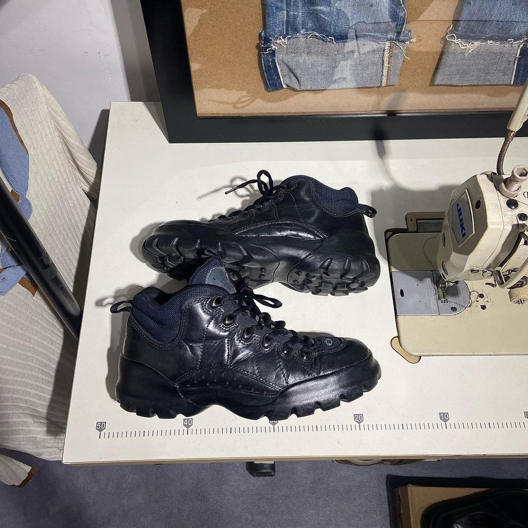 Oakley × Vintage VINTAGE OAKLEY NAIL SKULL CROSSBONES BOOTS | Grailed