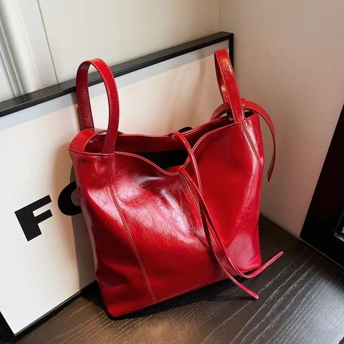 Bag women's red shoulder bag | Grailed