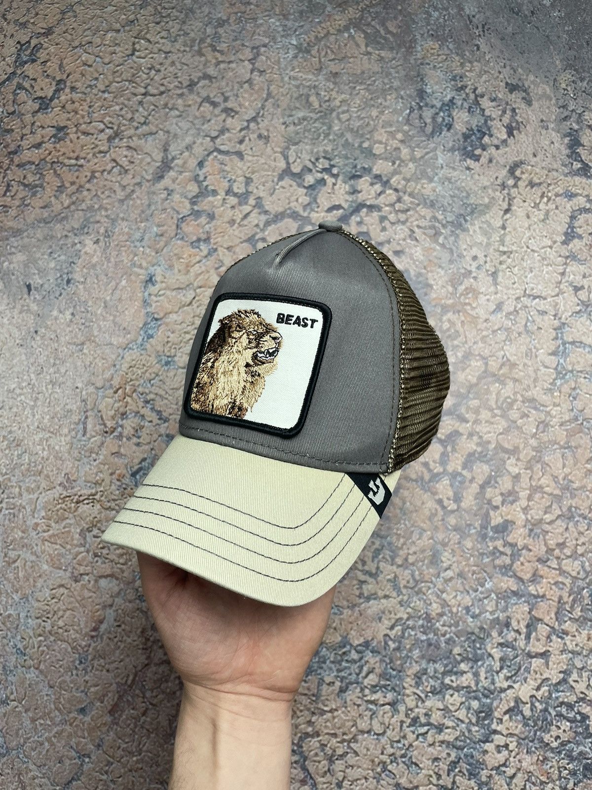 Goorin Bros. × Streetwear Y2K Vintage Goorin Bros. Trucker Cap Beast ...