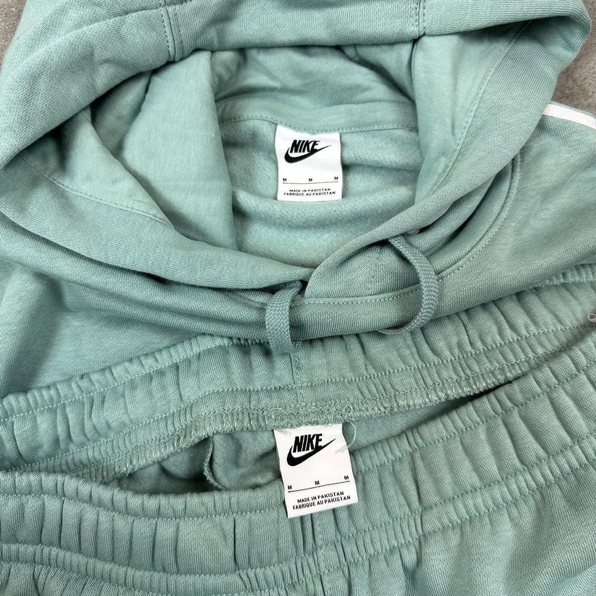 Nike Nike track suit swoosh M streetwear vintage 90s 00s | Grailed