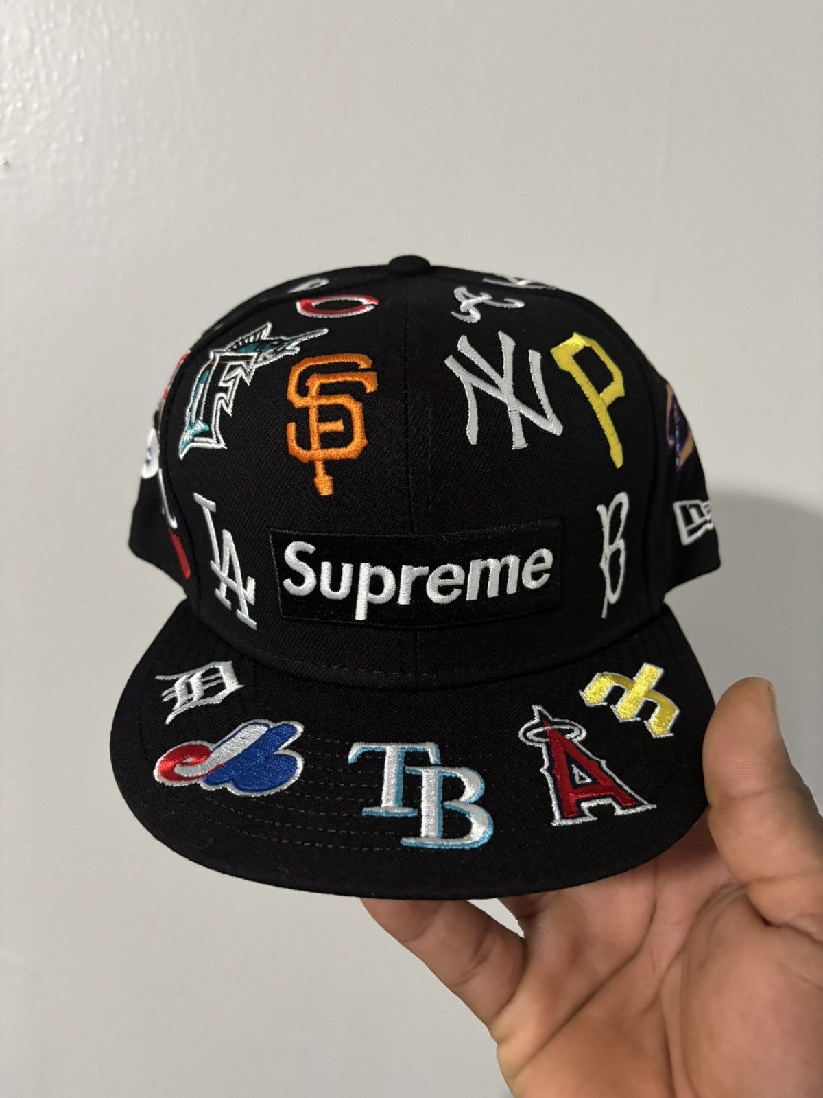 Supreme Supreme x MLB x New Era Black Fitted Hat Size 7 1/2 | Grailed
