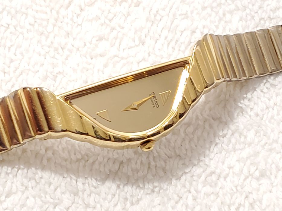 Seiko Vintage Seiko Women's Quartz Watch Stainless Steel Half Moon | Grailed