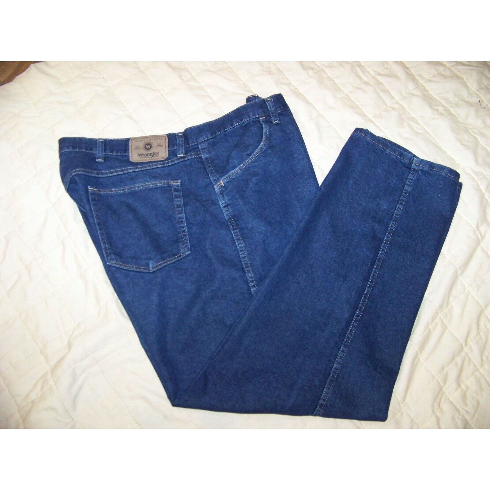 Wrangler Men's Wrangler Jeans - 46 x 30 - Regular Fit | Grailed