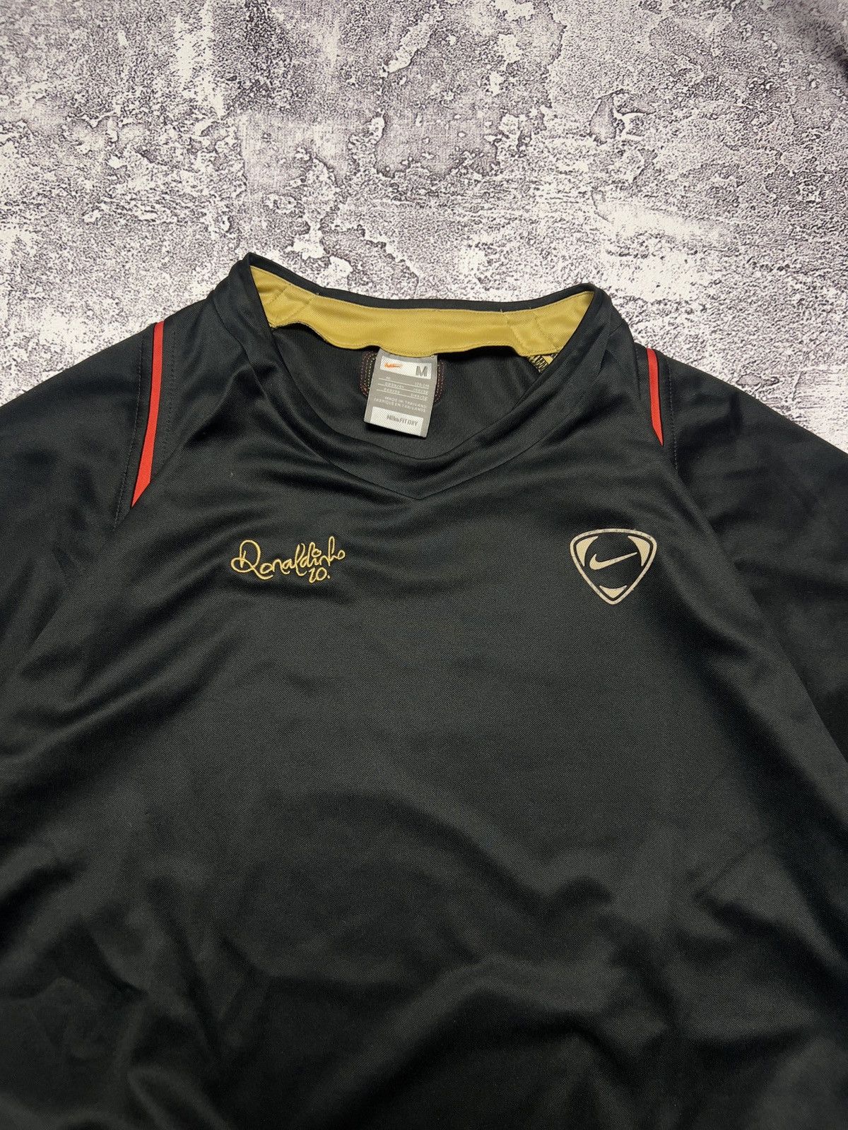 Nike Nike Ronaldinho 10R 2006/2007 Football soccer tee shirt | Grailed
