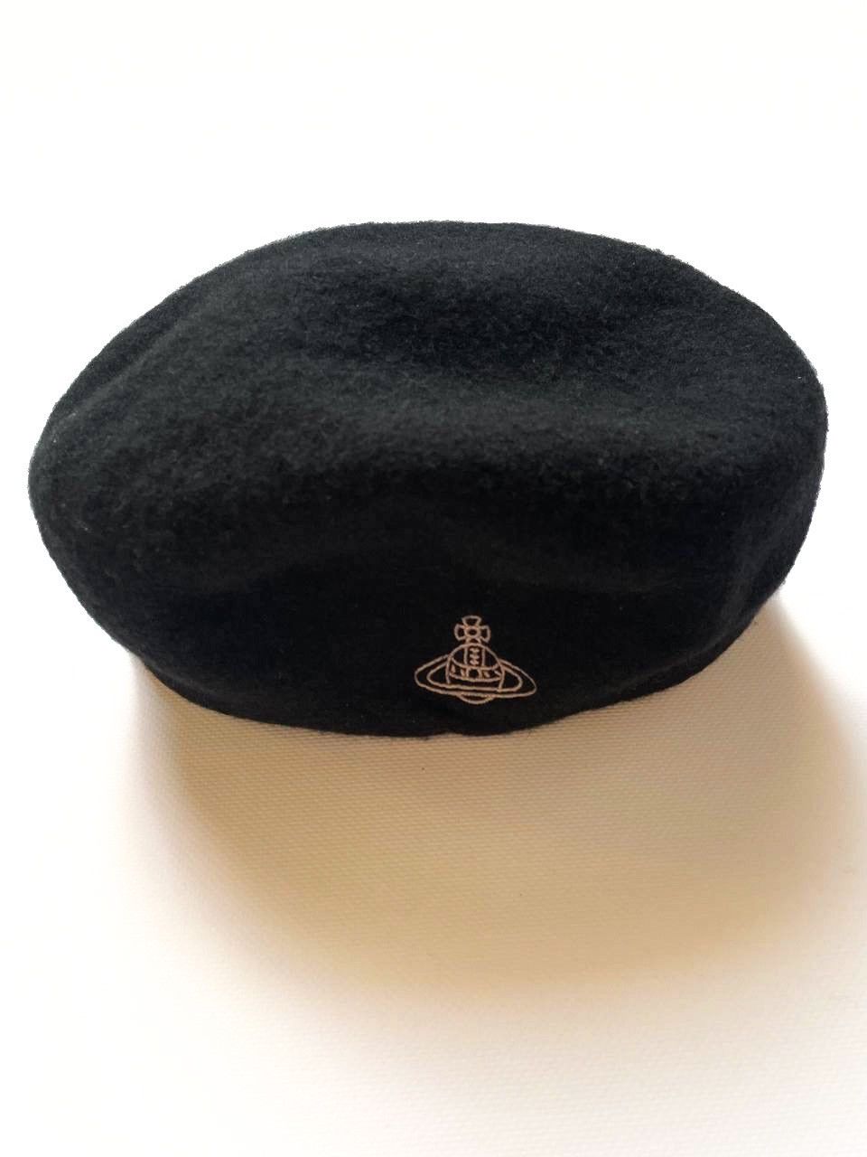 Vivienne Westwood Vivienne Westwood vintage wool Saturn orb logo beret ...