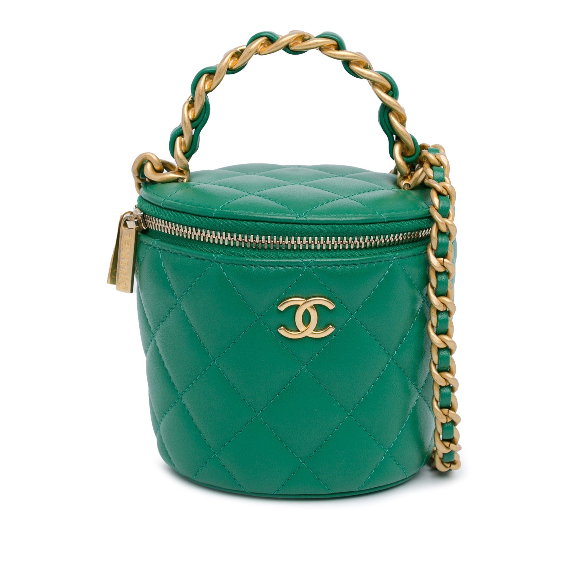 Chanel Green Quilted Lambskin Afternoon Tea Vanity Case with Chain ...