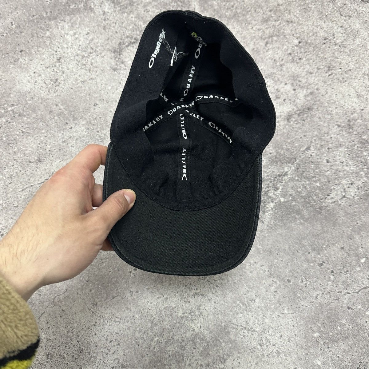 Oakley × Vintage Vintage 90s 00s y2k Oakley Sun Faded Cap with puff logo hype | Grailed