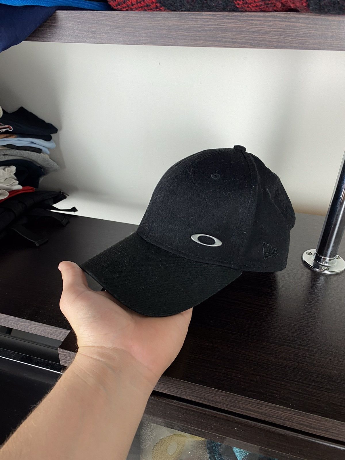 New Era × Oakley × Vintage Vintage Oakley & New Era Cap Metal Logo ...