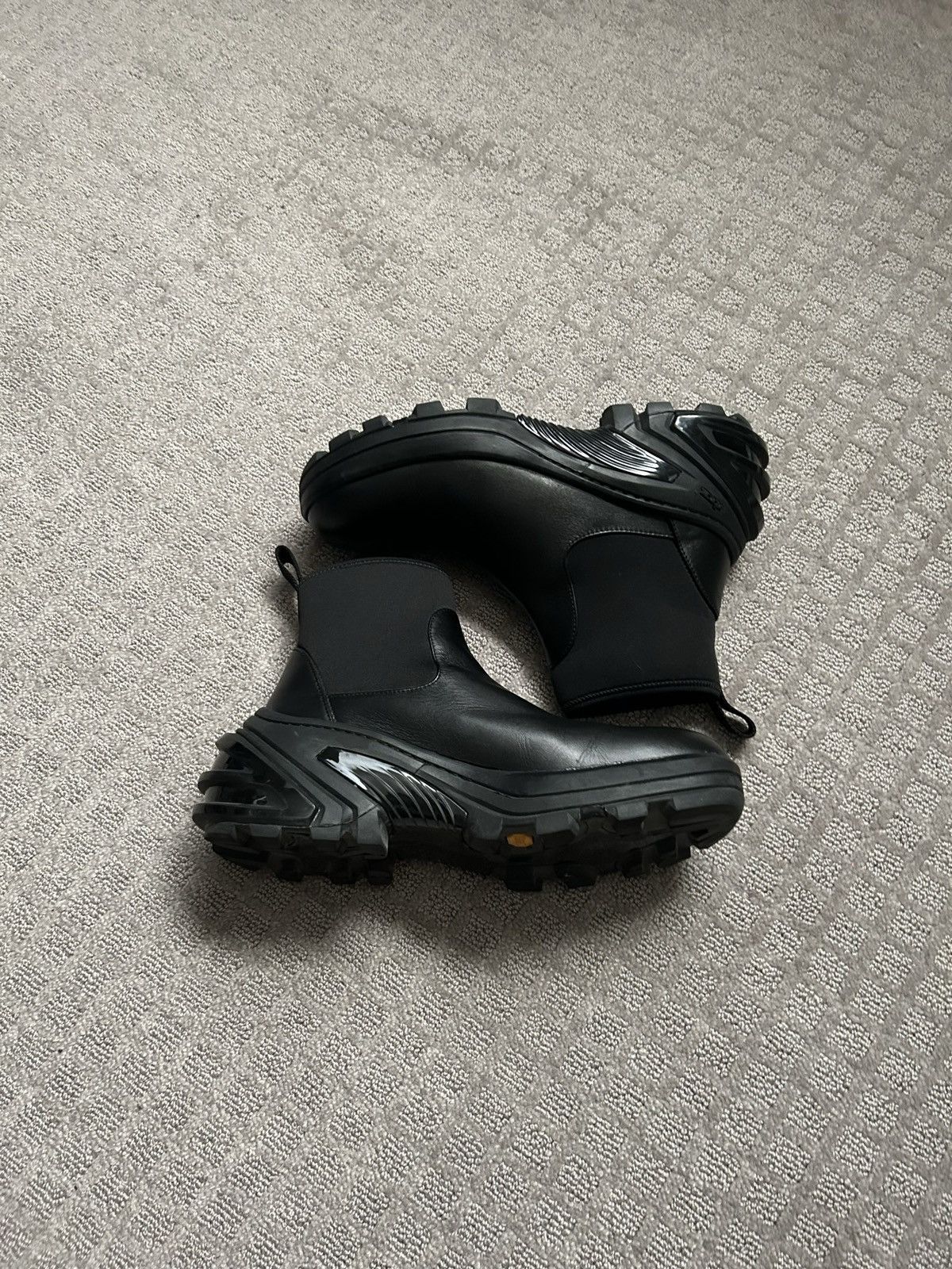 Alyx 1017 alyx 9sm mid skx sole boot ~ message before purchase | Grailed