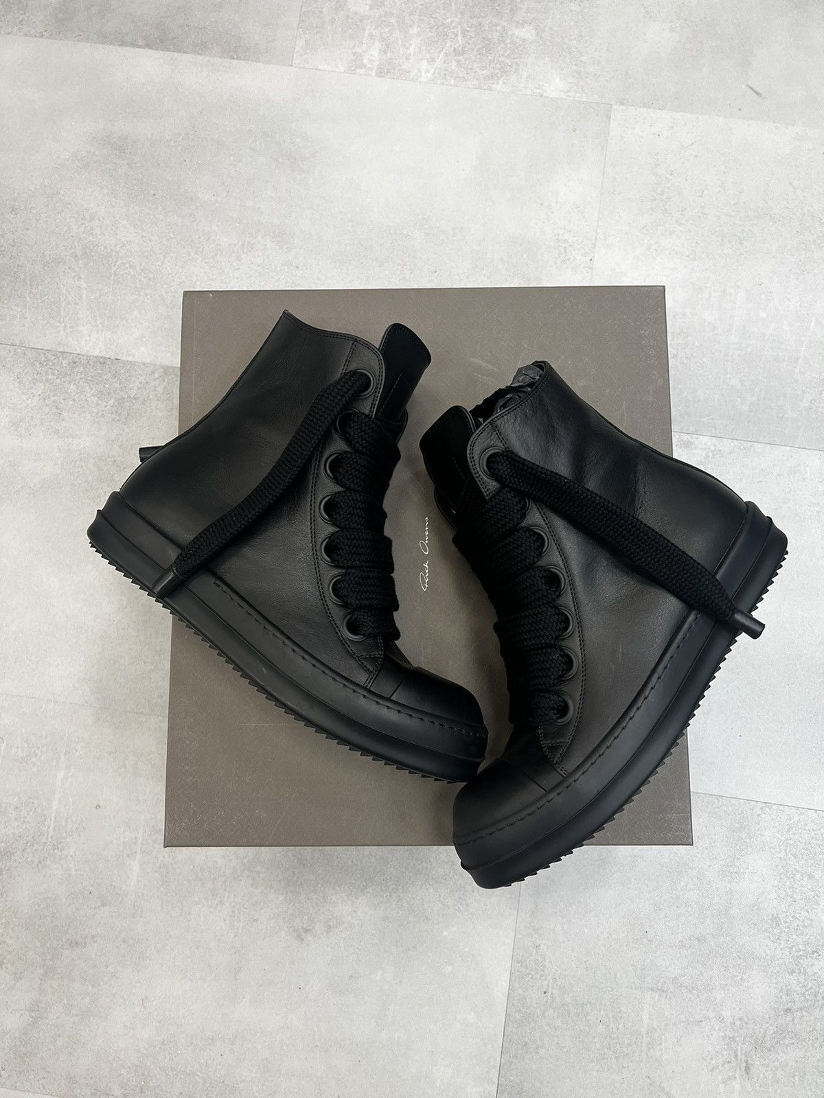Rick Owens Rick Owens Ramone Jumbo Lace High Sneakers Black | Grailed