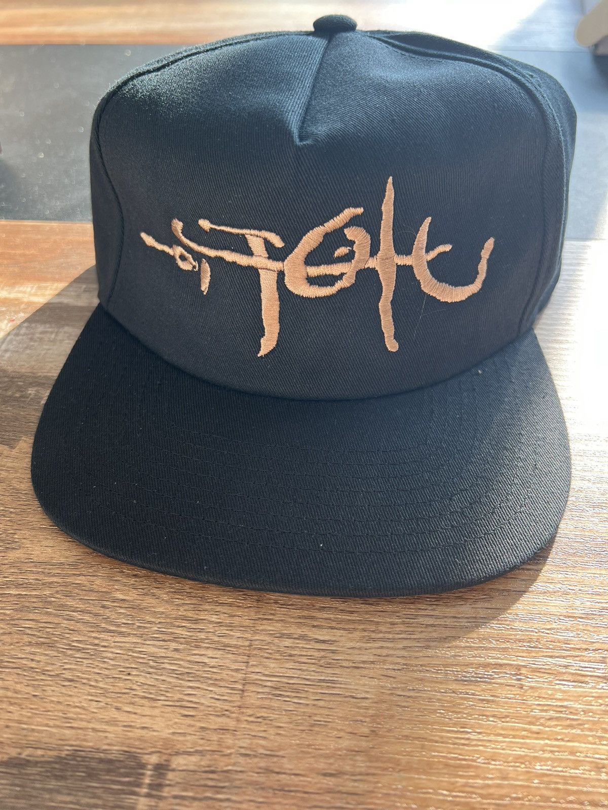 Travis Scott Travis Scott Utopia Hat Black A4 Box Set Brown Cap A5 ...
