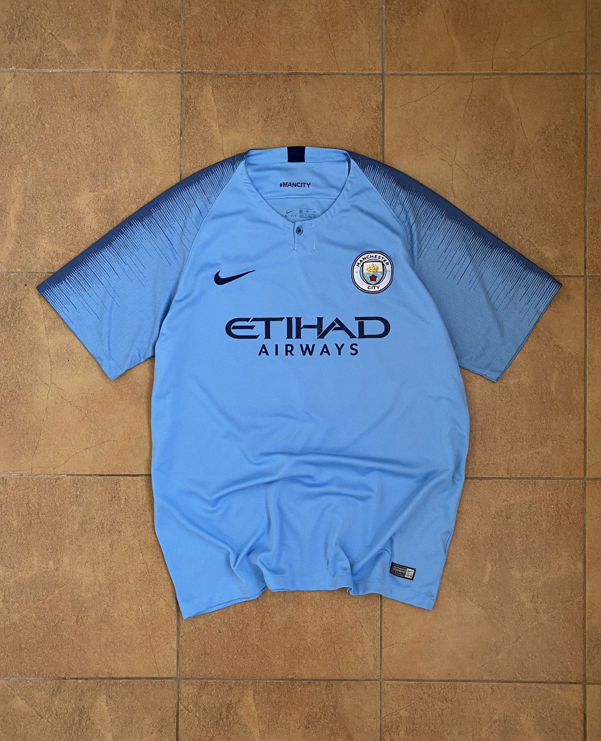 Nike Nike Manchester City Football Jersey 2018/2019 Home XL XXL | Grailed