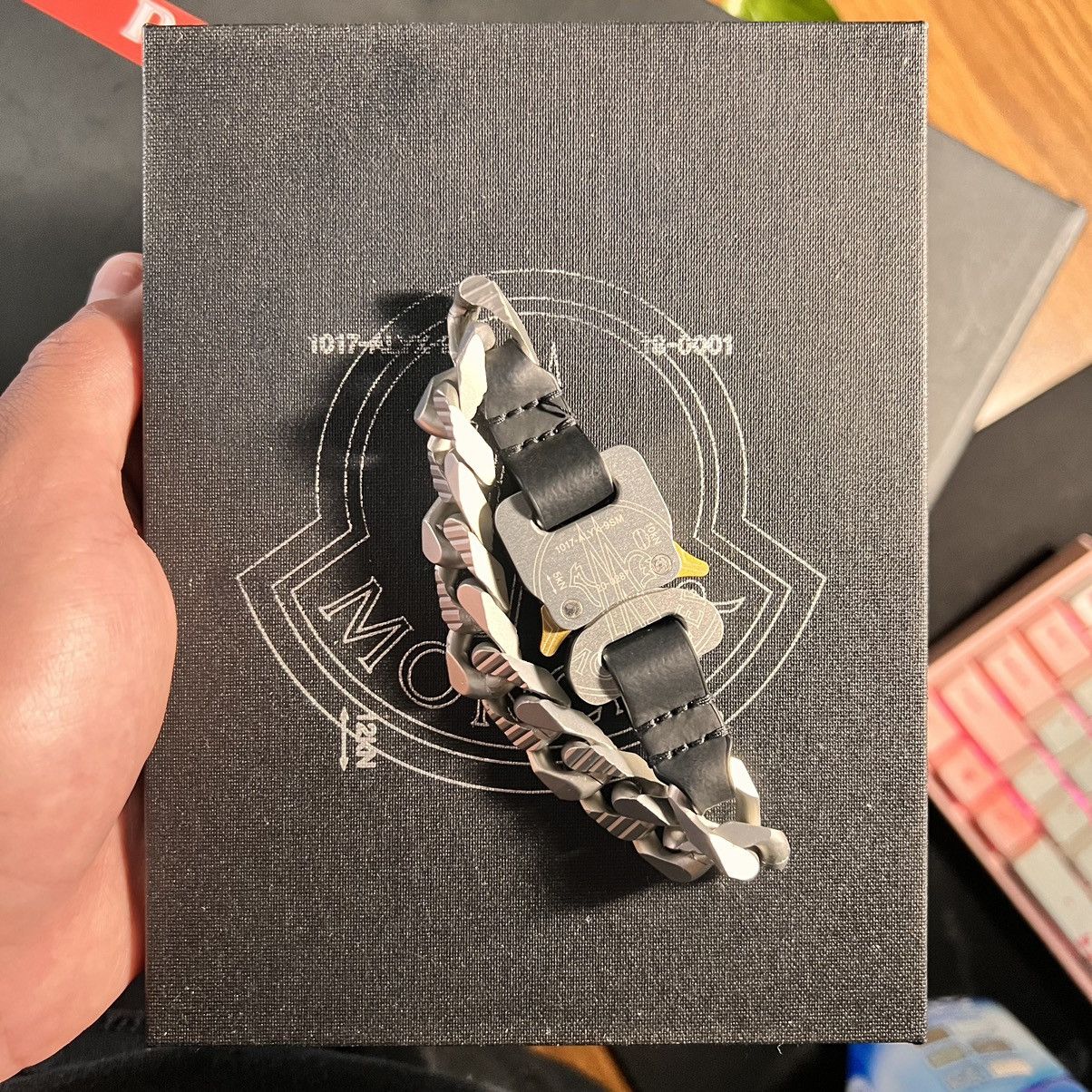 Moncler Moncler x 1017 Alyx 9sm rollercoaster buckle bracelet | Grailed