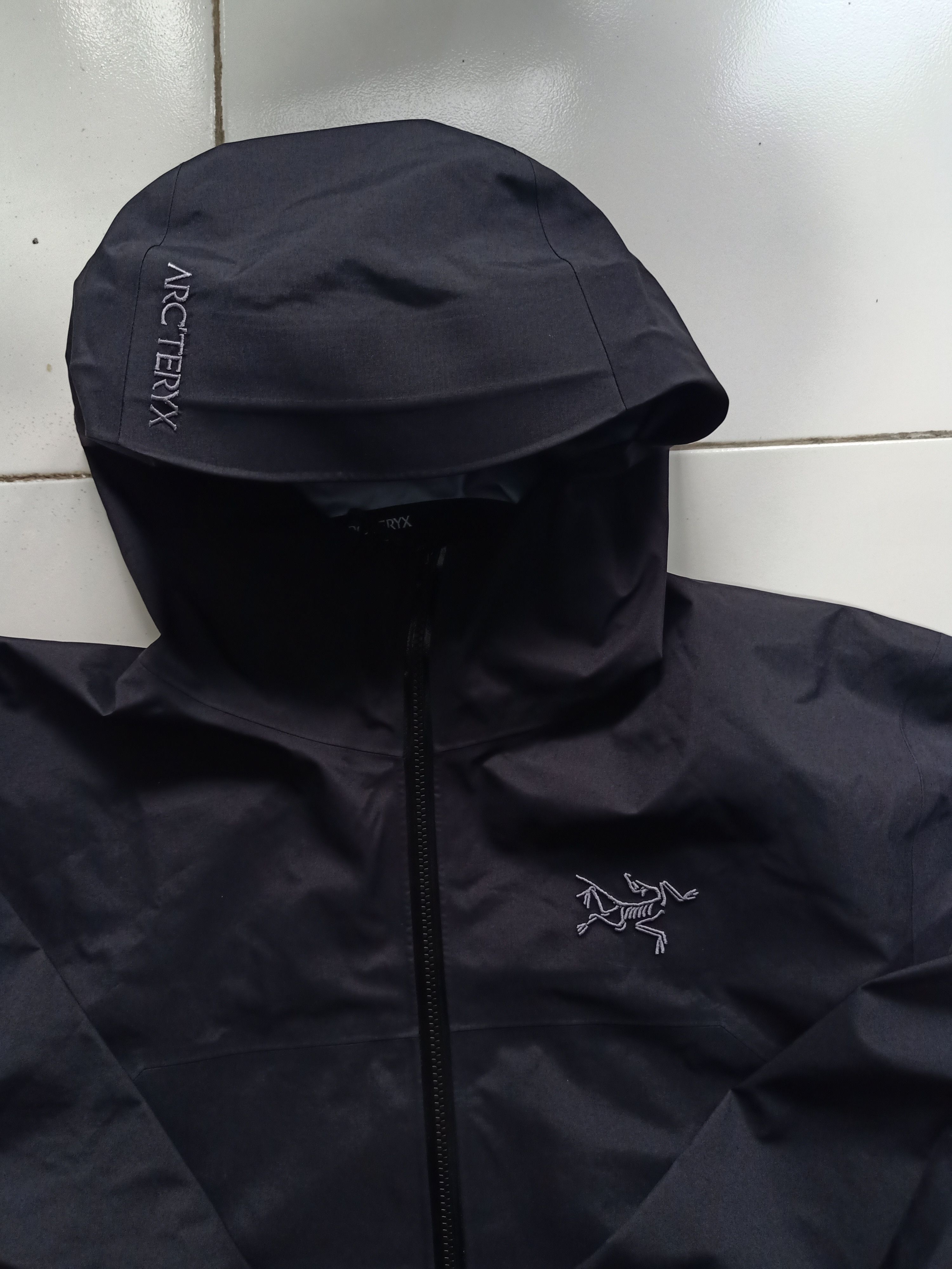 Arc'Teryx × Goretex ARC'TERYX BETA MENS GORE-TEX RECCO JACKET BLACK ...
