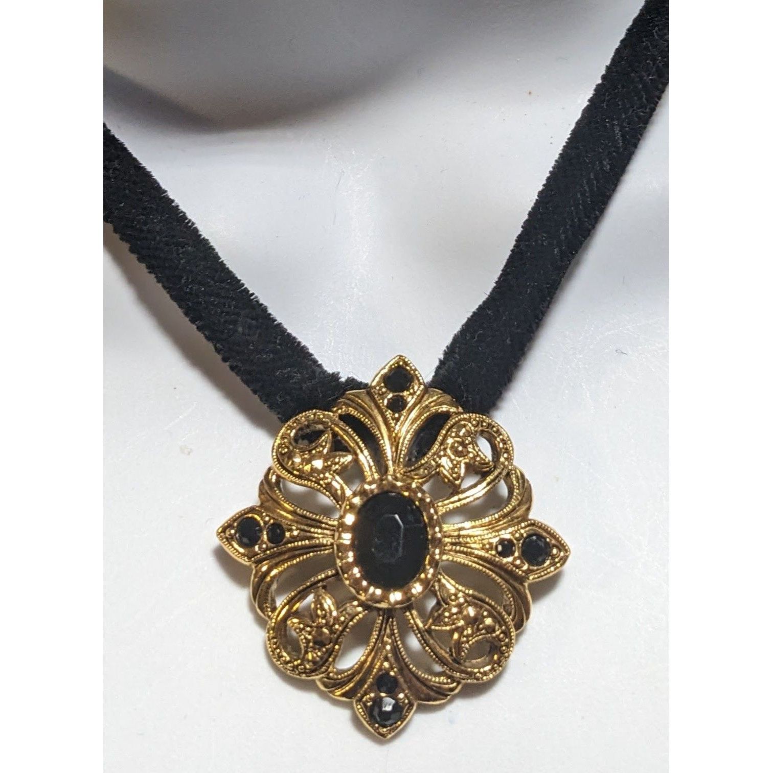 Other Avon Vintage Victorian Vampire Necklace | Grailed