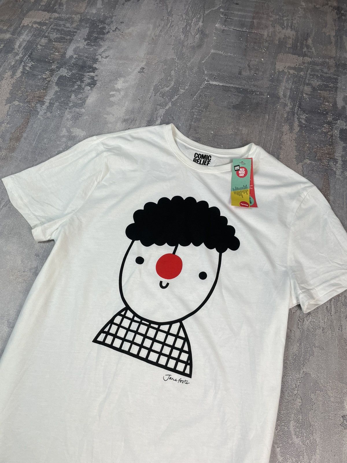 Comics Comic relief T-shirt | Grailed
