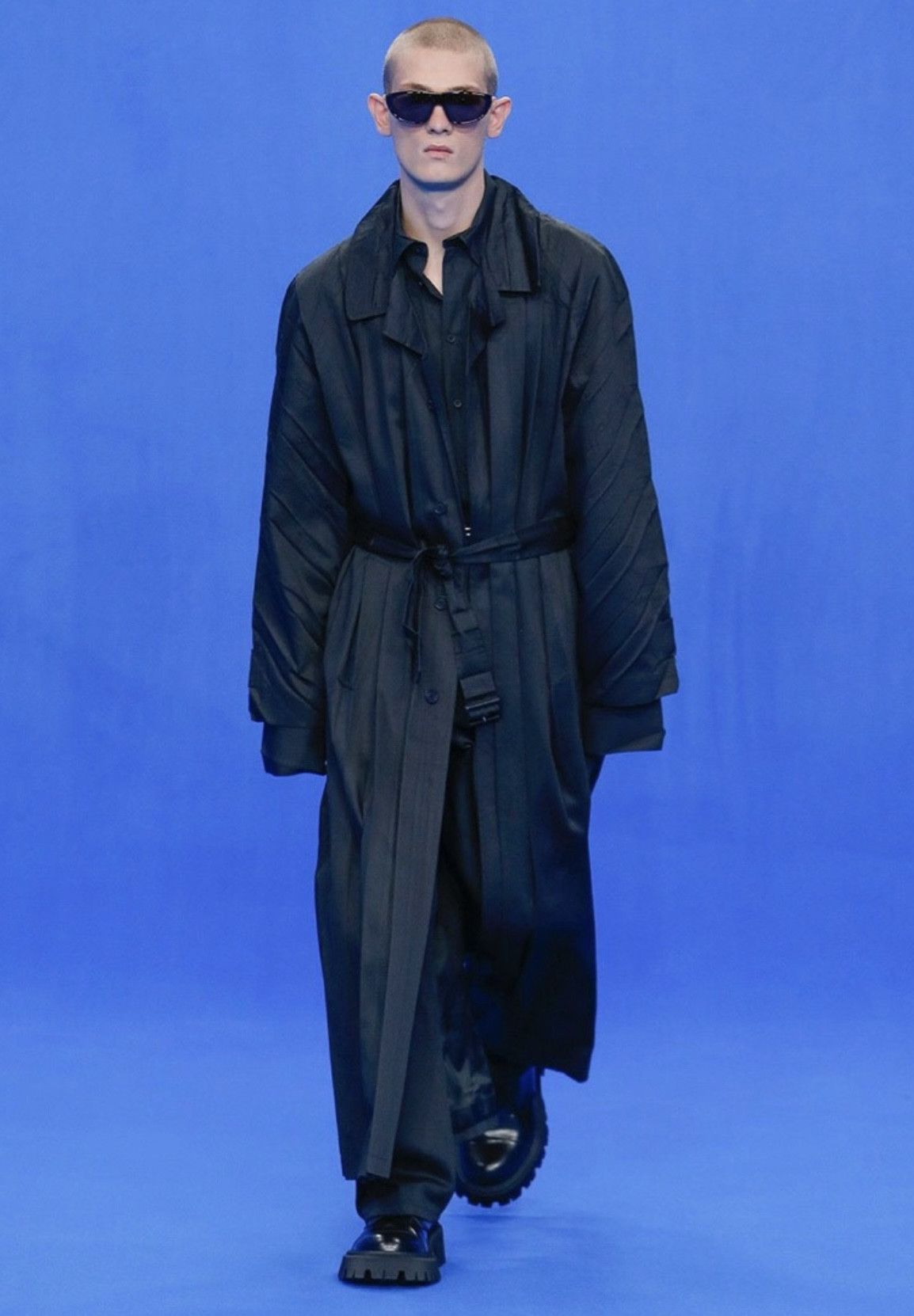 Balenciaga Balenciaga SS20 Black Coat | Grailed