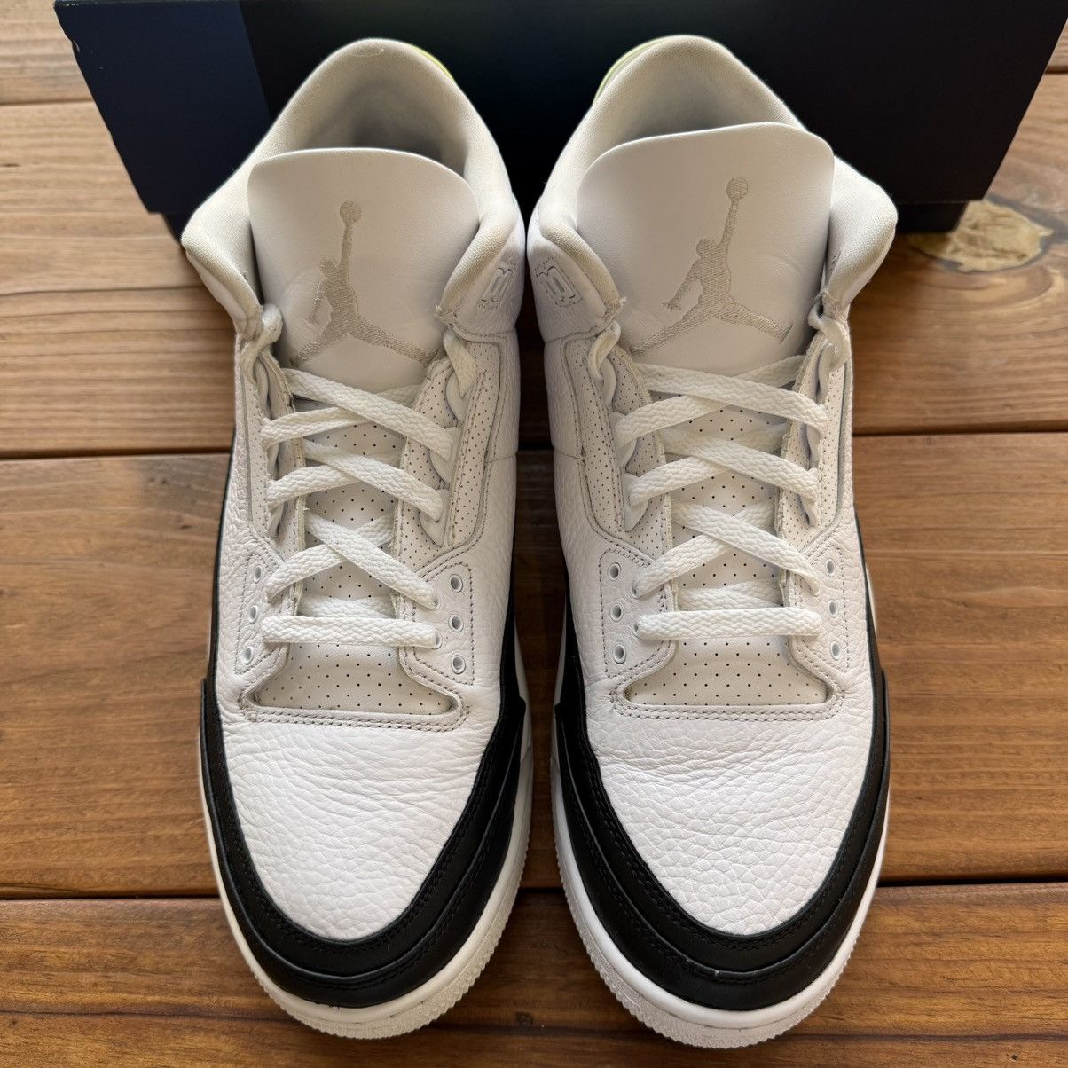 Fragment Design × Jordan Brand Fragment Design x Jordan 3 Retro SP ...