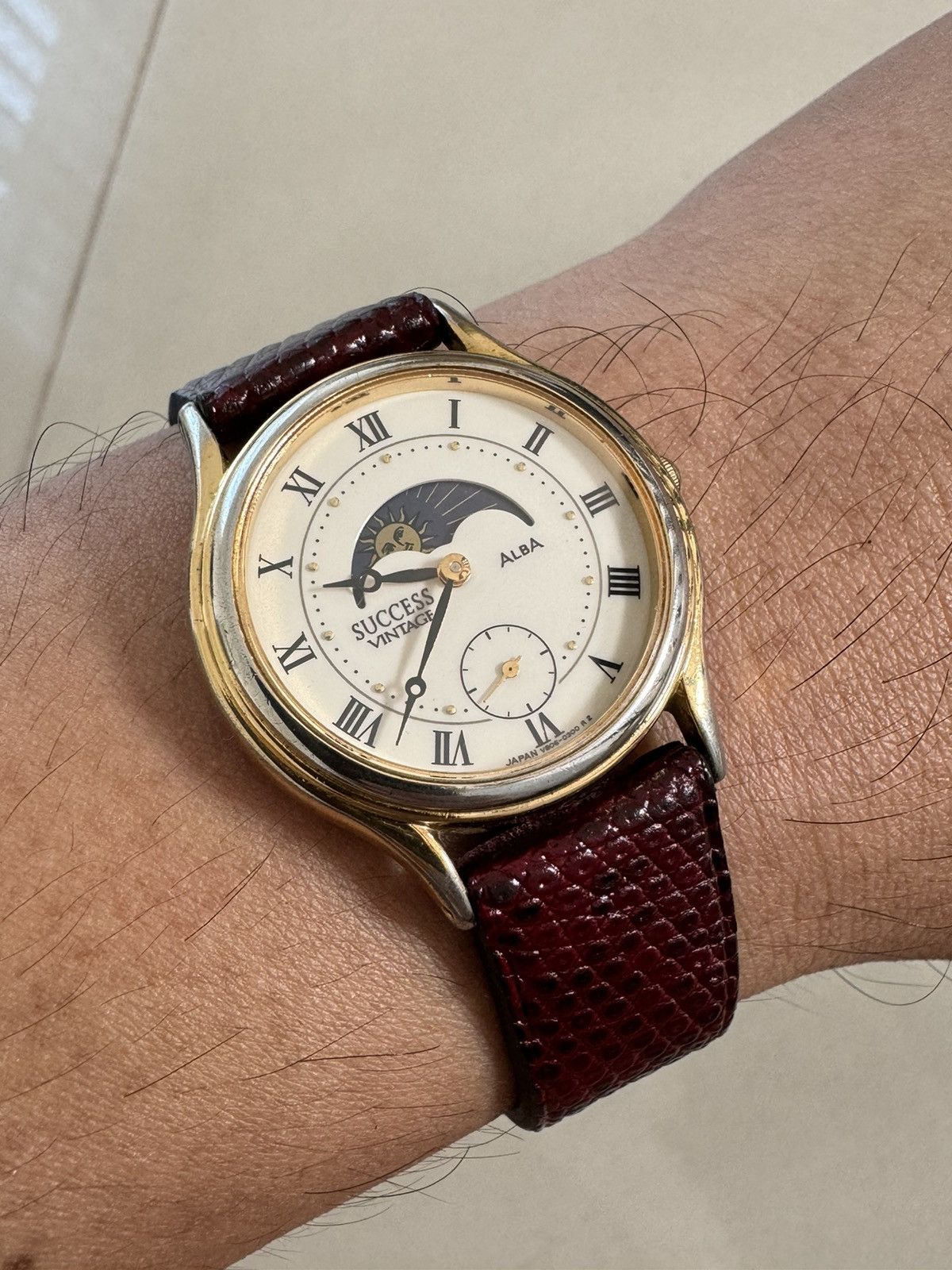 ALBA ALBA VINTAGE MOON WATCH MOONPHASE SUB SECOND ROMAN JDM JAPAN | Grailed