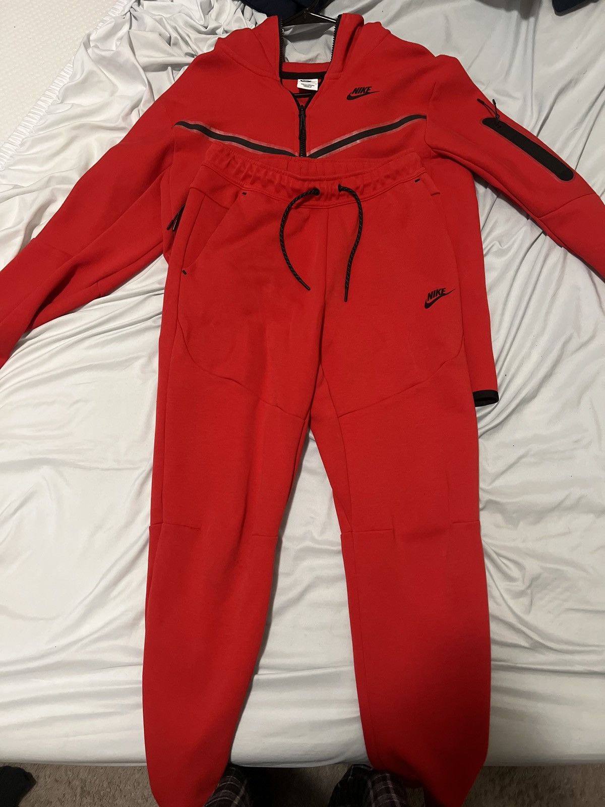 Nike Nike tech fleece red full set | Grailed