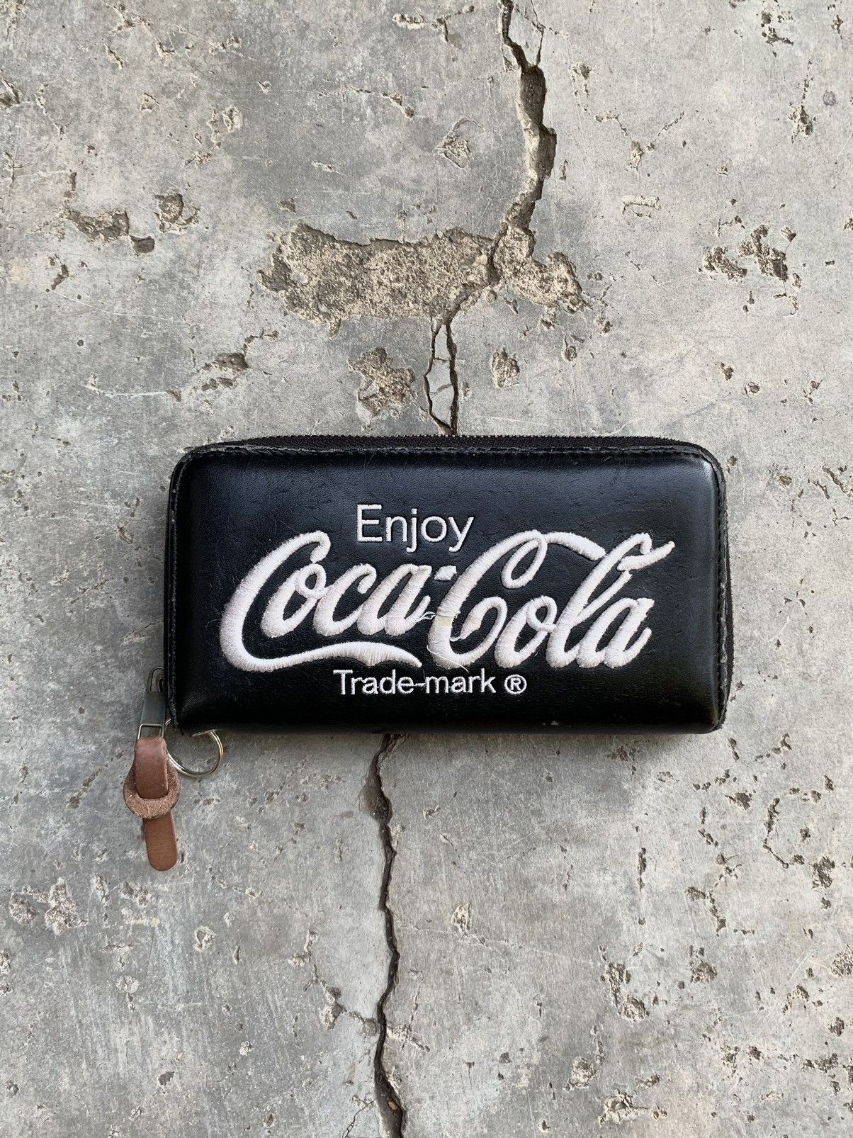 Avant Garde × Genuine Leather × Vintage Vintage Coca Cola Wallet ...