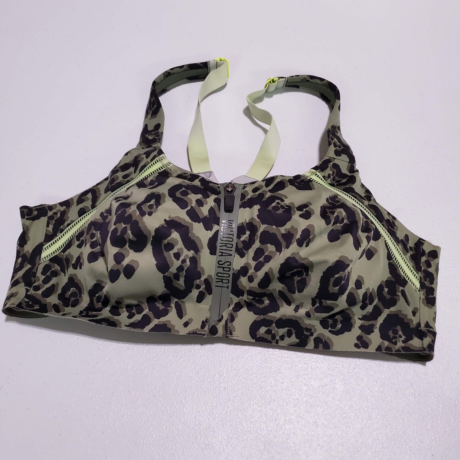 Victoria's Secret Victoria Secret Women Bra 38C Green Cheetah ...