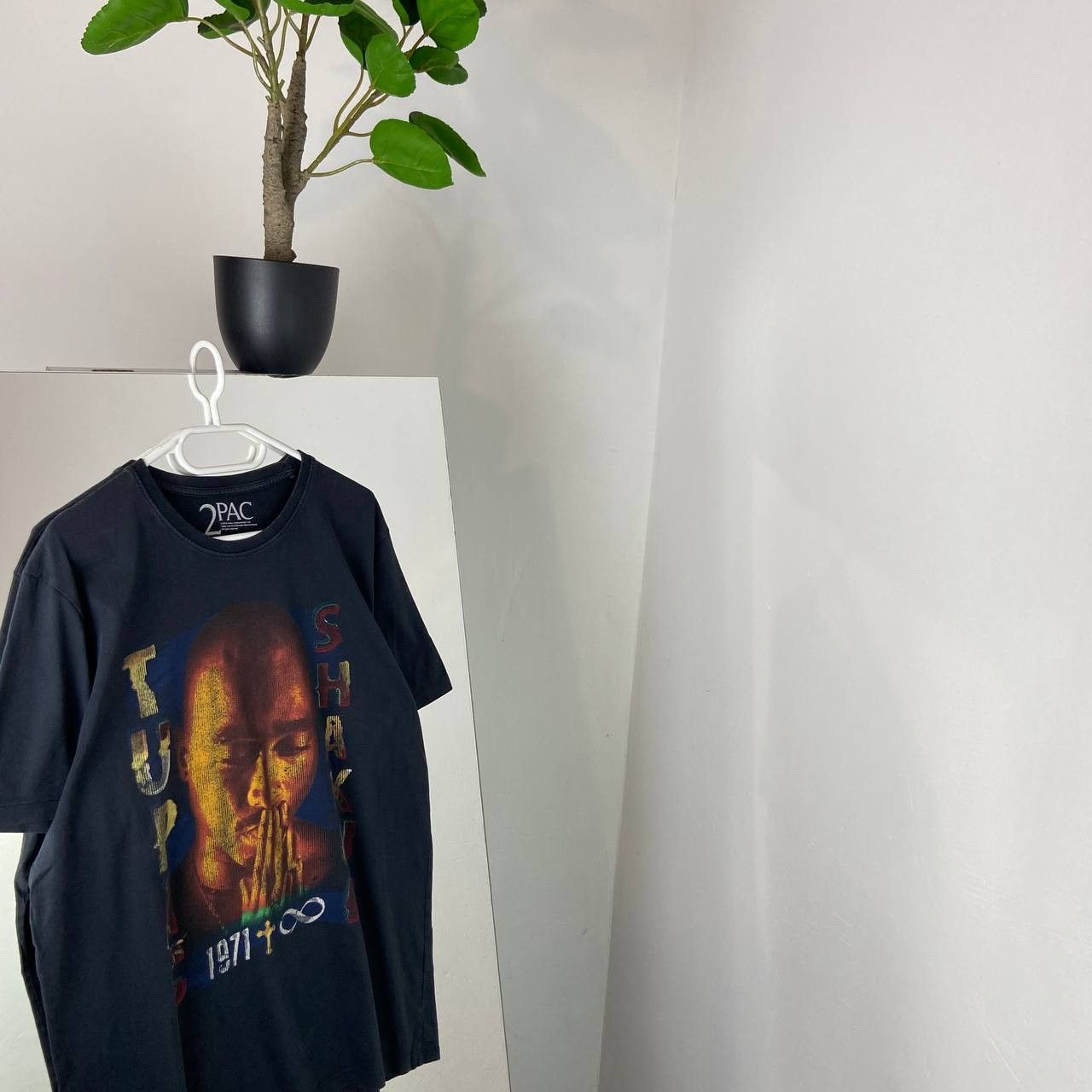 Band Tees × Rap Tees × Vintage 2Pac Vintage Face Logo Faded Rap T-Shirt ...