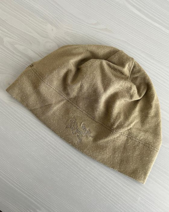 Arc'Teryx Arcteryx LEAF Rho LTW Beanie in Crocodile Green | Grailed