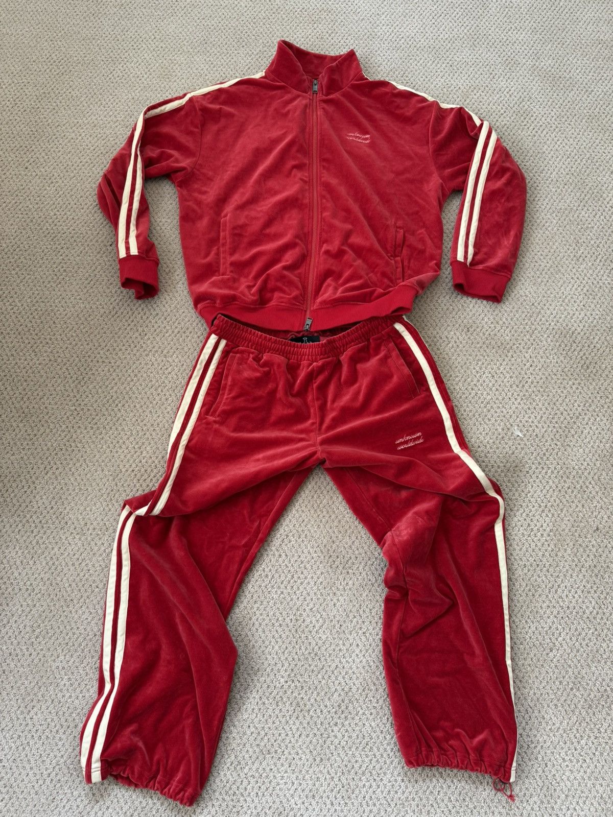 Streetwear × Unknown London × Vintage ****RARE UNKNOWN RED VELOUR ...