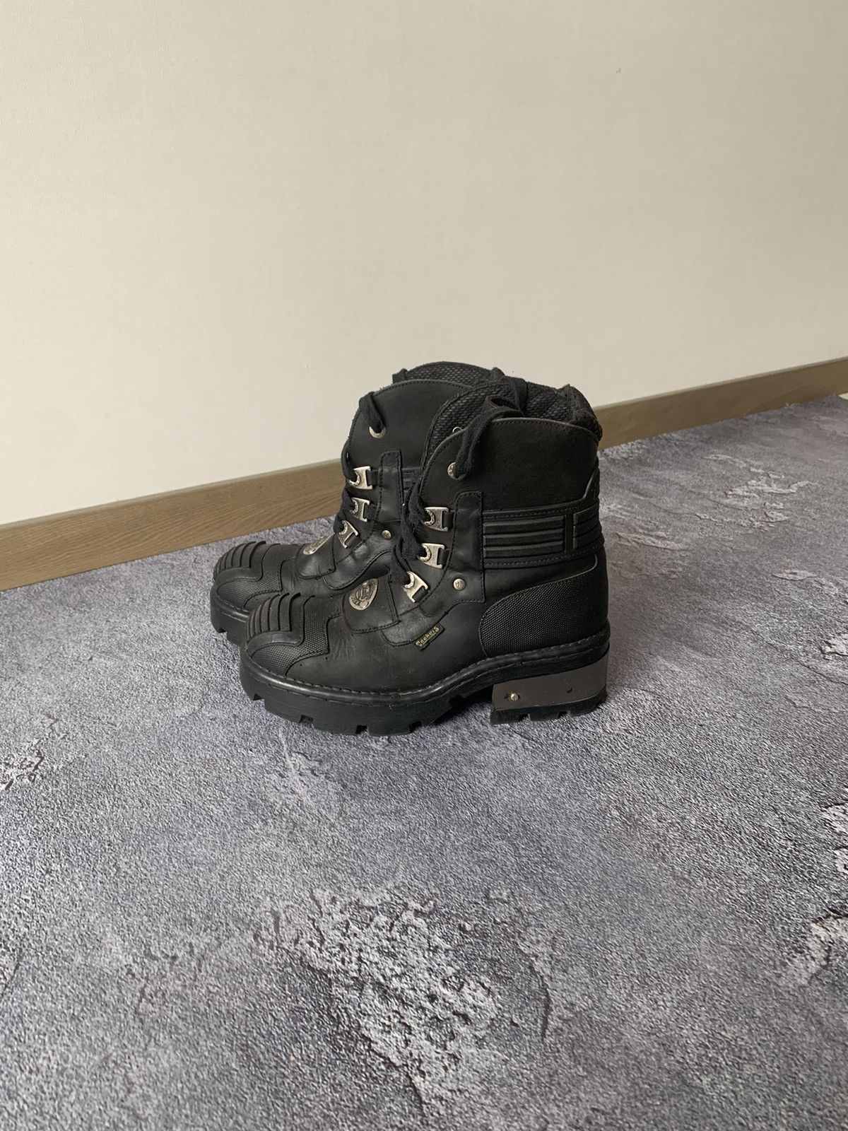 Vintage metal platform massive dockers vintage boots opium | Grailed