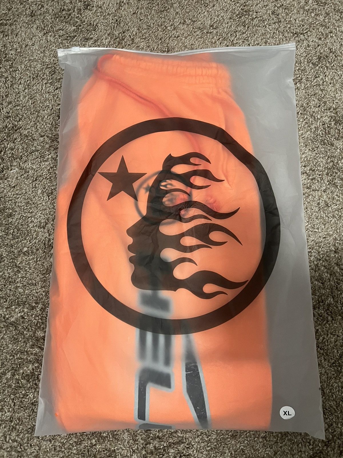 HELLSTAR Hellstar Airbrush Flare Sweatpants | Grailed