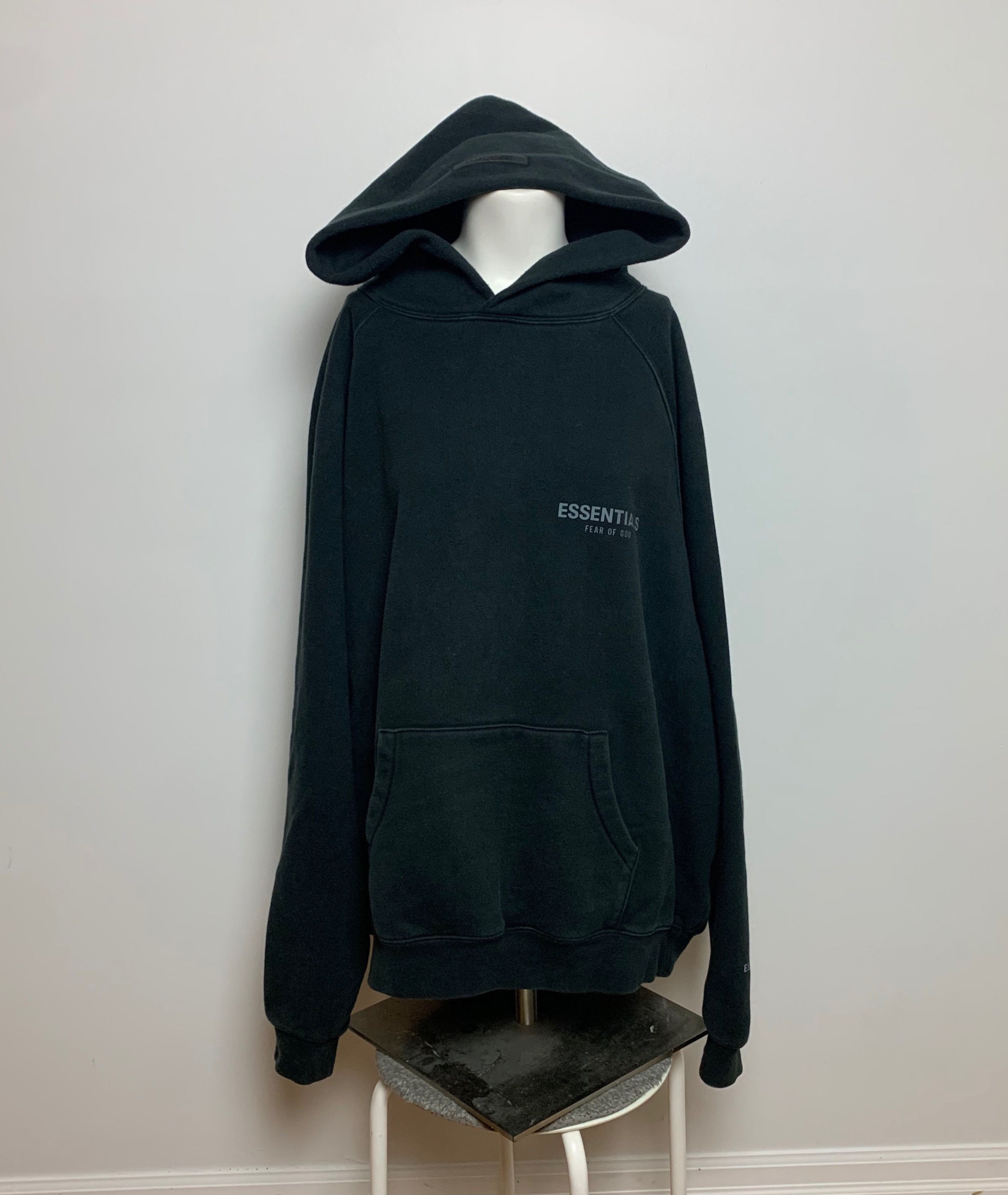 Essentials × Fear of God Fear of God Essentials Reflective Logo Hoodie ...