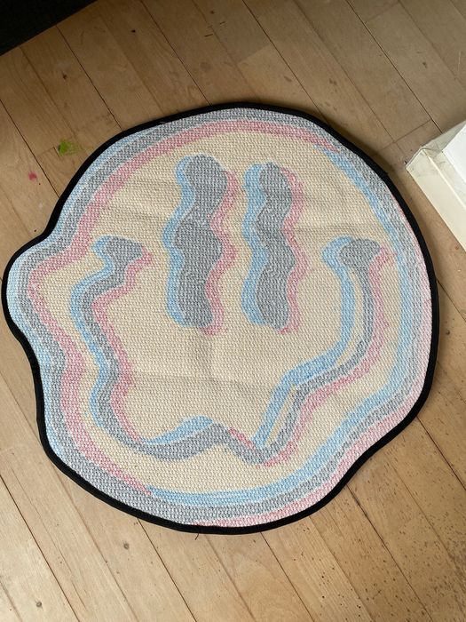 Custom Trippy smiling face Rugs | Grailed