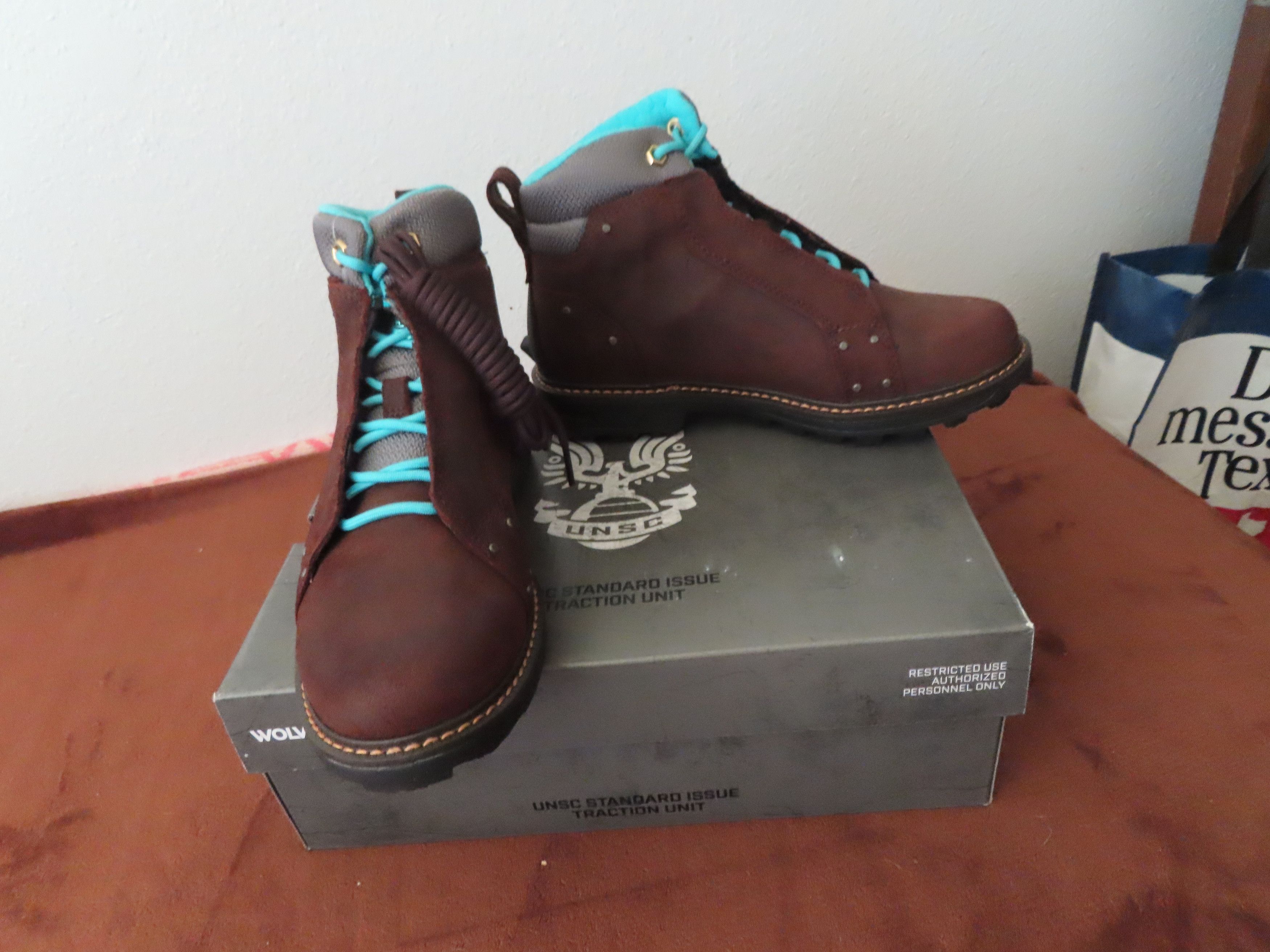 Designer × Halo × Wolverine WOLVERINE HALO SPARTAN UNSC Limited Edition ...