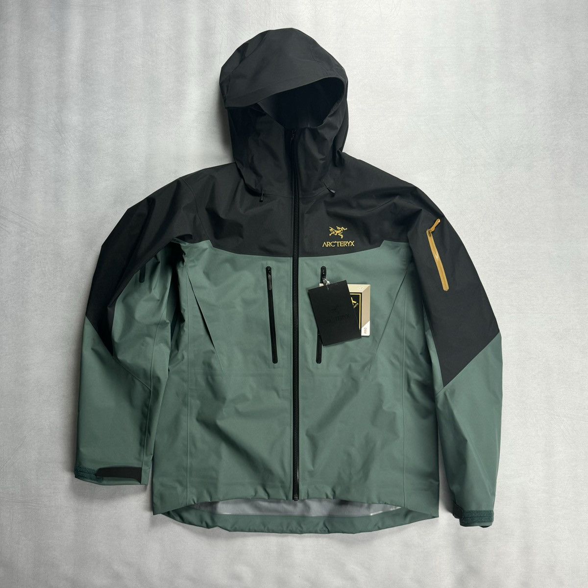 Arc'Teryx Arc’teryx Alpha SV Jacket Dark Magic | Grailed