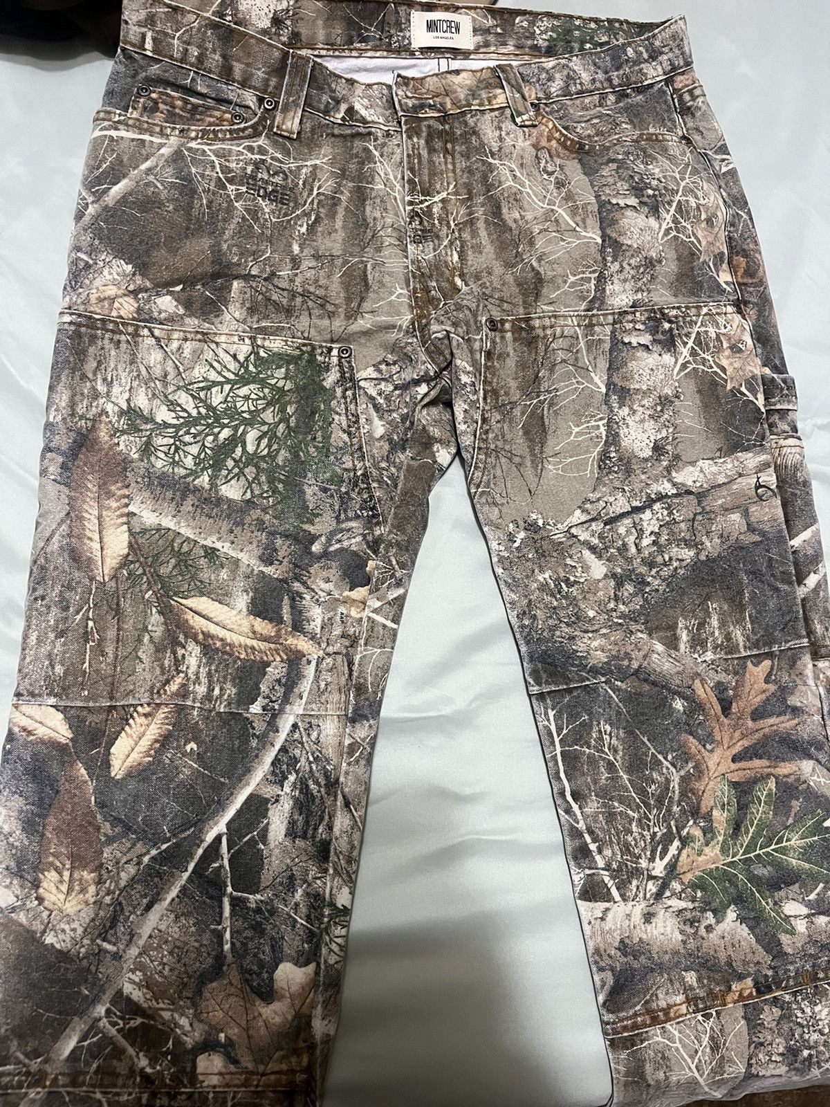 Mintcrew Mintcrew Real Tree Carpenter pants | Grailed