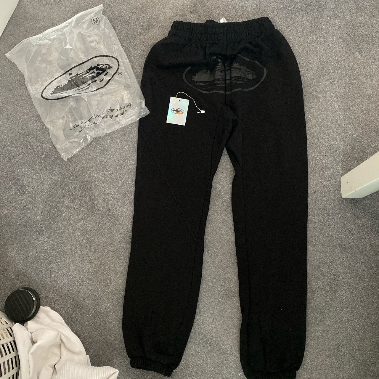 Corteiz authentic corteiz triple black joggers | Grailed