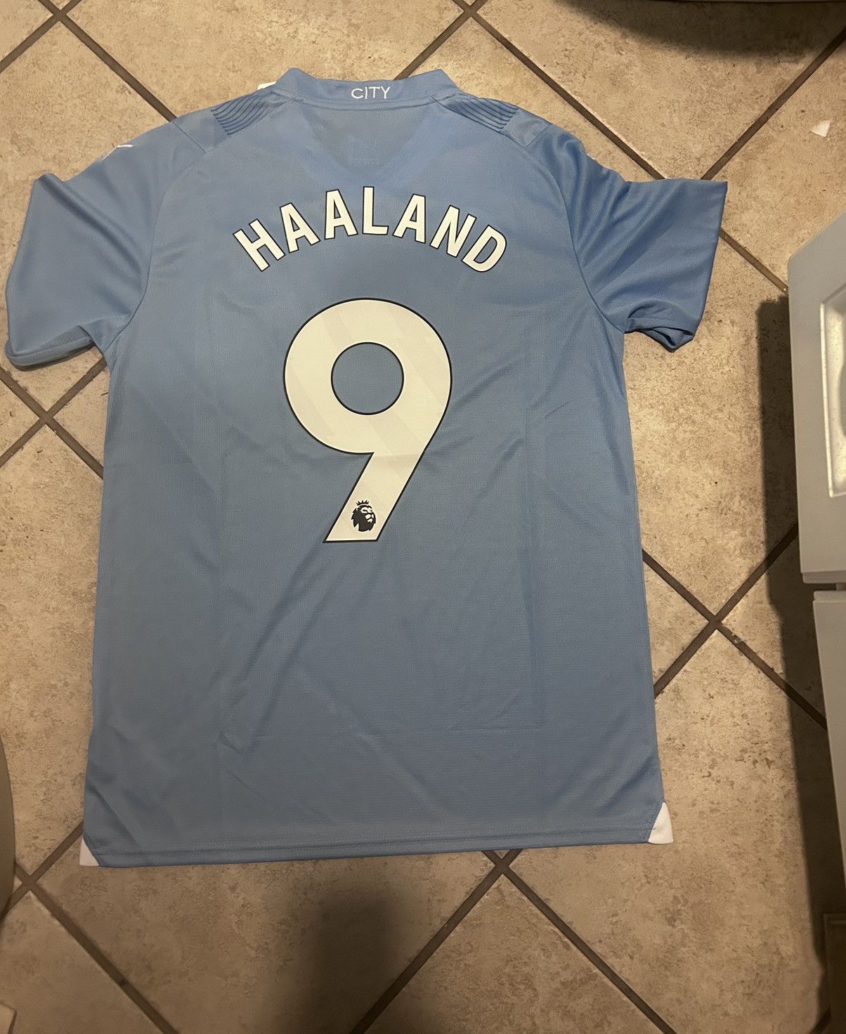 Adidas erling haaland man city "9" 23/24 Kit | Grailed