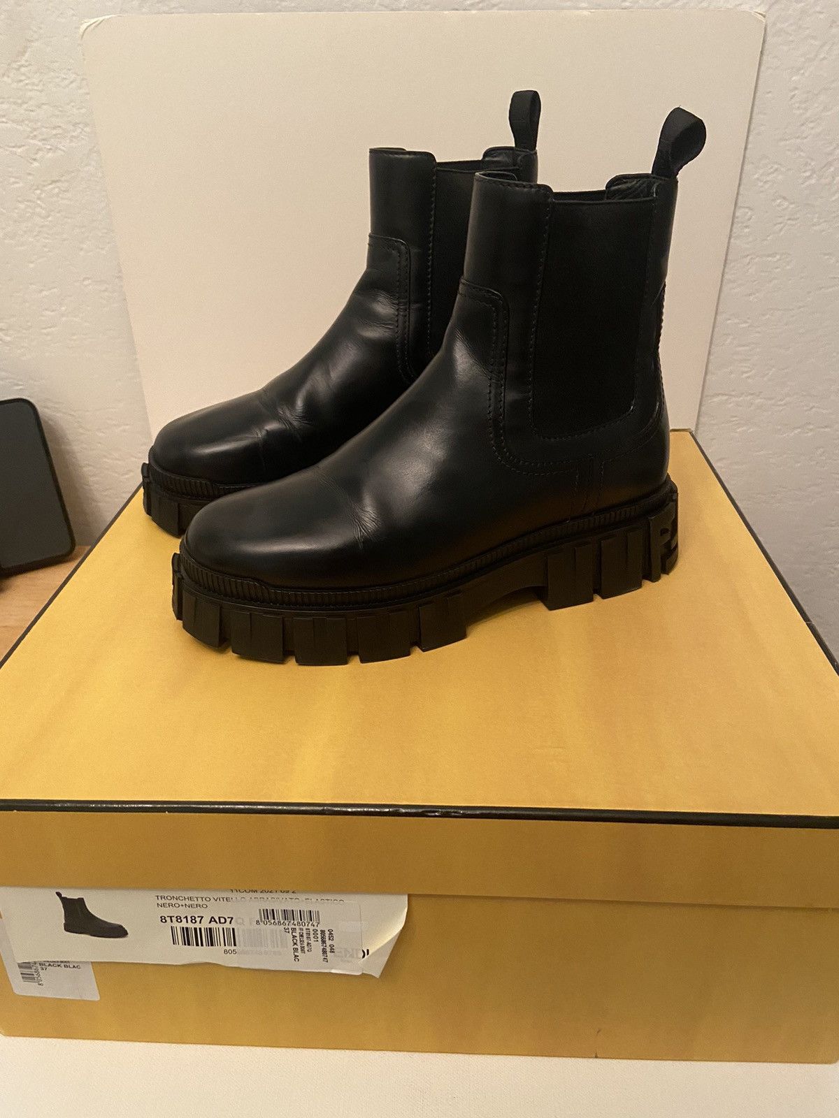 Fendi Fendi force leather chelsea boot logo sole | Grailed