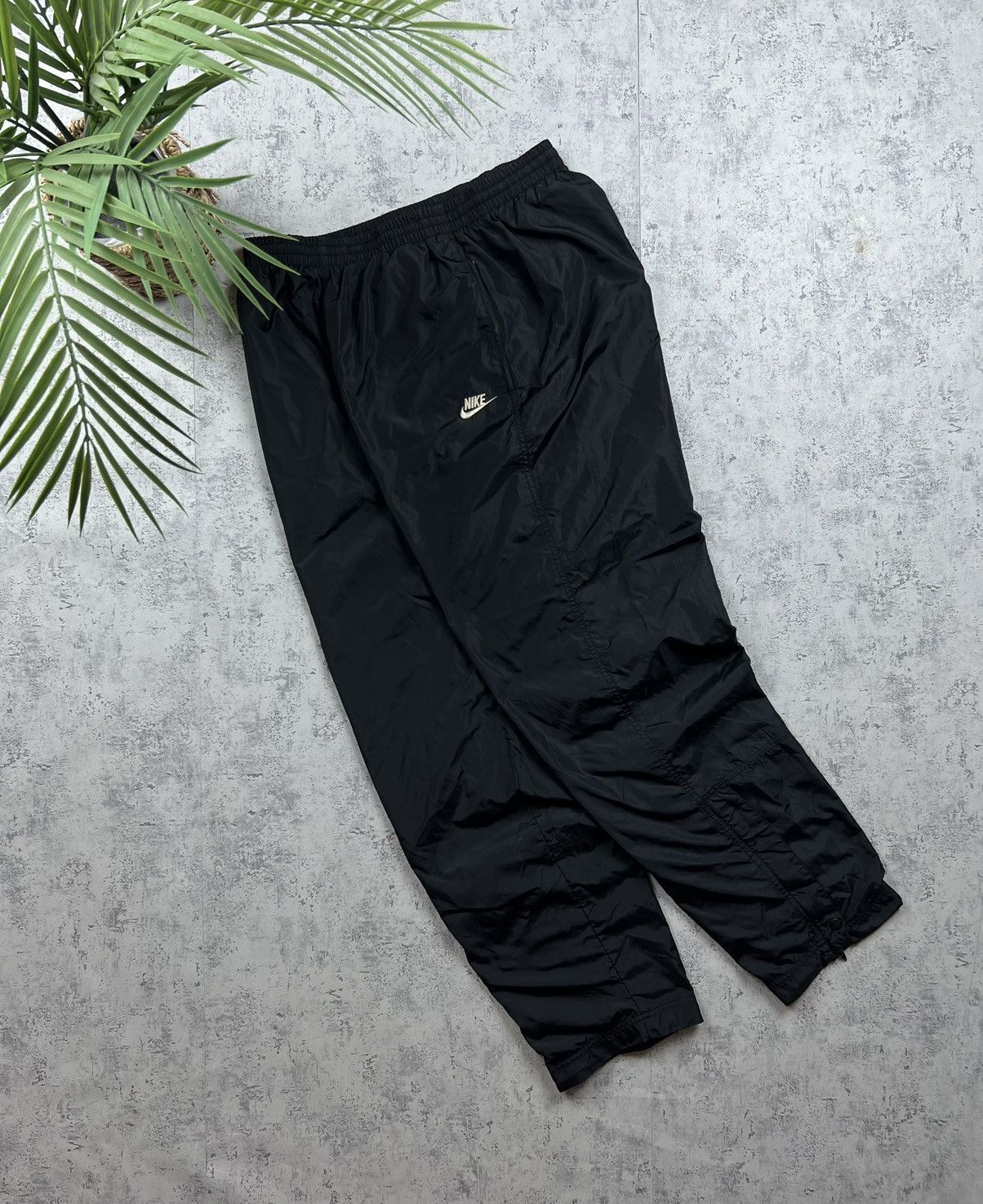 Nike × Streetwear × Vintage 90s Nike Retro Logo Vintage Parachute Nylon ...