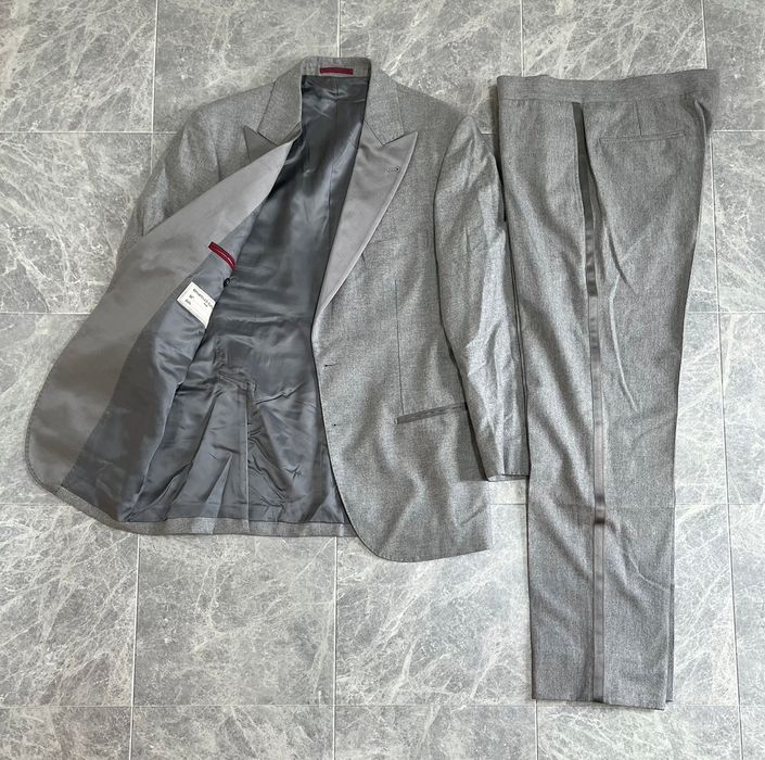 Brunello Cucinelli BRUNELLO CUCINELLI 100% Cashmere Tuxedo Suits | Grailed Brunello Cucinelli BRUNELLO CUCINELLI 100% Cashmere Tuxedo Suits | Grailed