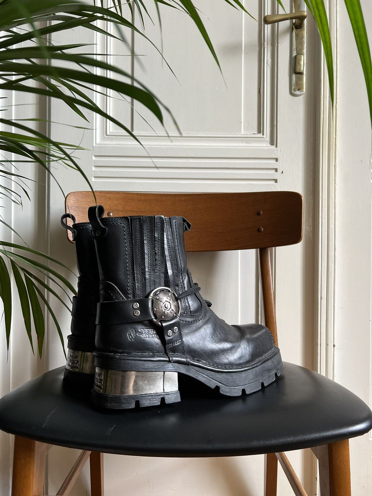 Avant Garde × New Rock × Streetwear Crazy New Rock High Top Leather ...