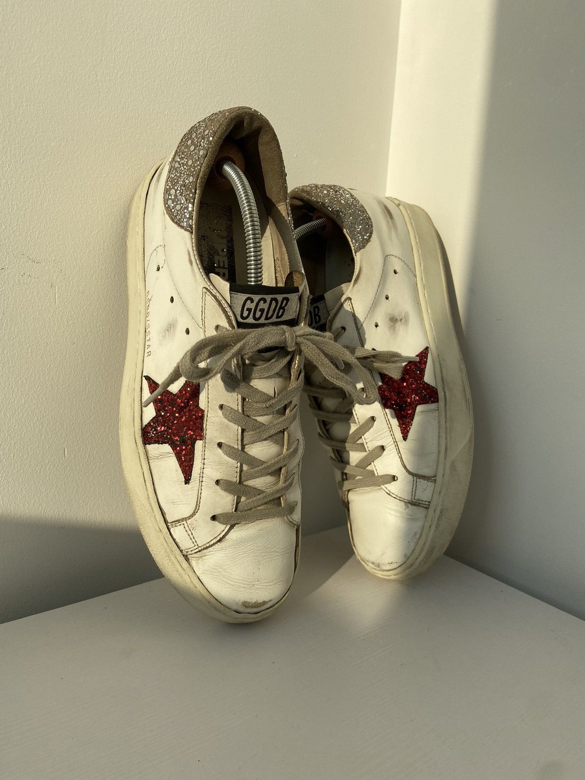 Golden Goose GOLDEN GOOSE DELUXE Superstar Vibram Classic Fade Sneakers ...