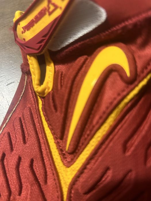 Nike USC college football gloves | Grailed