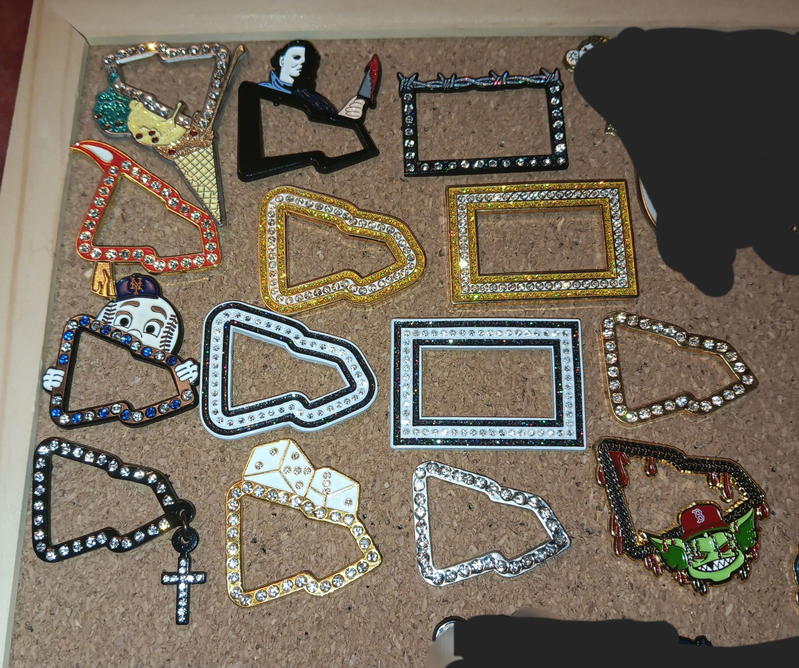 New Era NEW ERA FITTED HAT PINS FRAME/BORDER PINS | Grailed