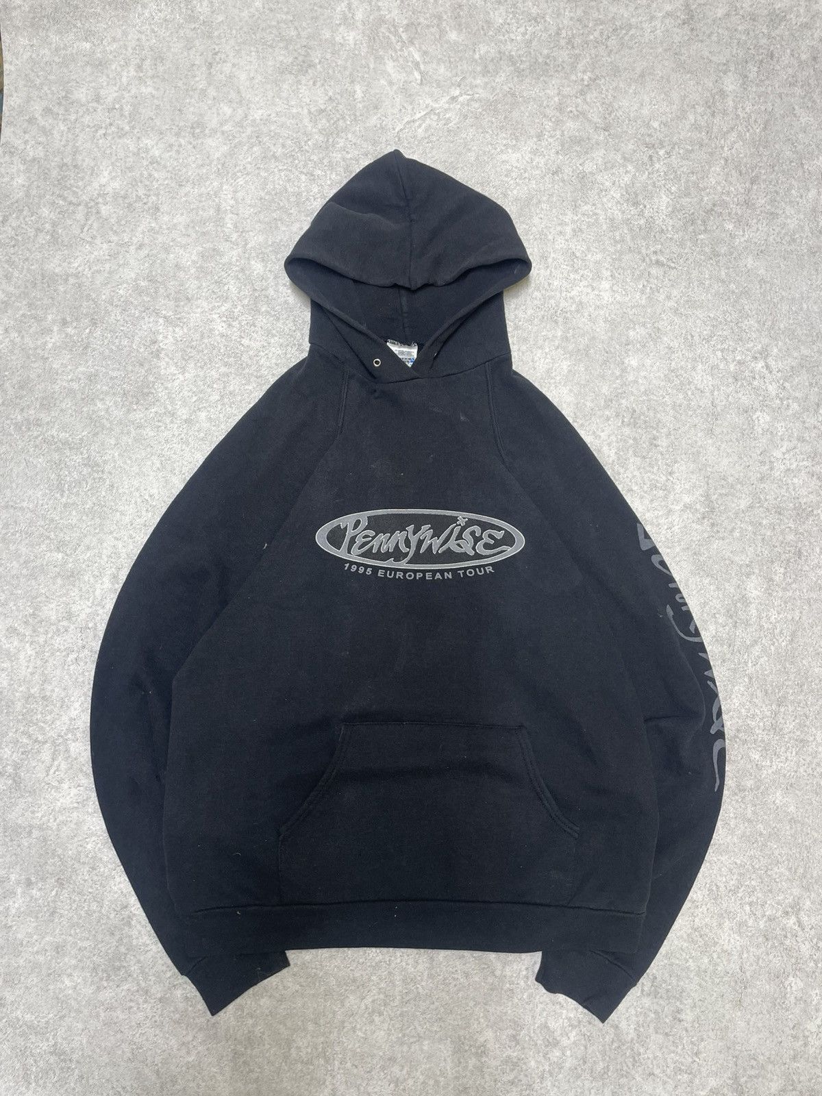 Band Tees × Rock T Shirt × Vintage 1995 punk hoodie Pennywise toor ...